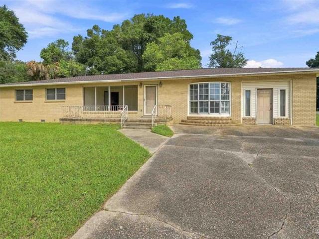 150 Hancock Ln, Pensacola, FL 32503