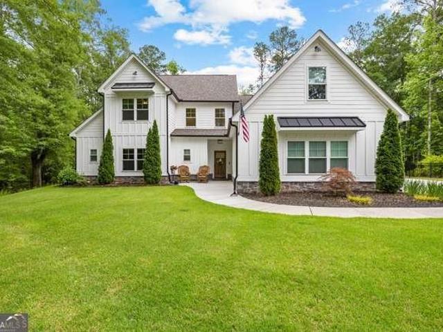 150 Handshaker Ct, Fayetteville, GA 30215