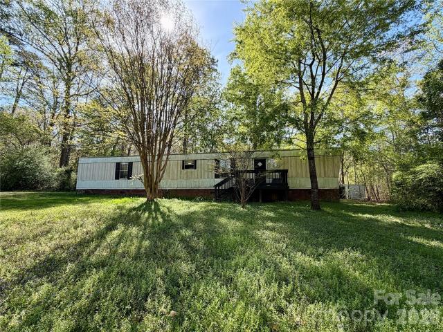 150 Heatherwood Ct, Clover, SC 29710 | MLS #4361 | Compass