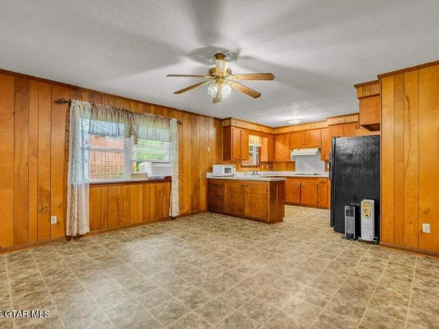 150 Hickory