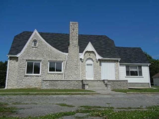 150 Hilltop Dr, Hopkinsville, KY 42240