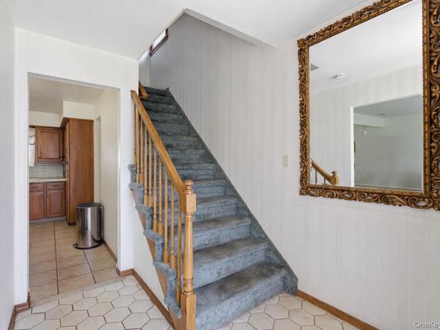 150 Hughes Pl, Albertson, NY 11507 | MLS #984394 | Compass
