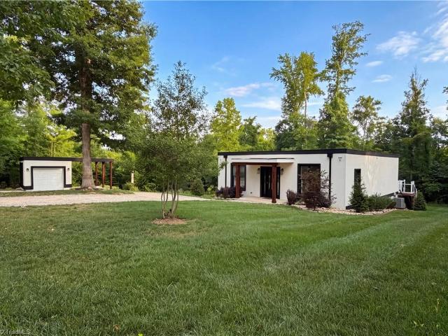 150 Ivory Lane
