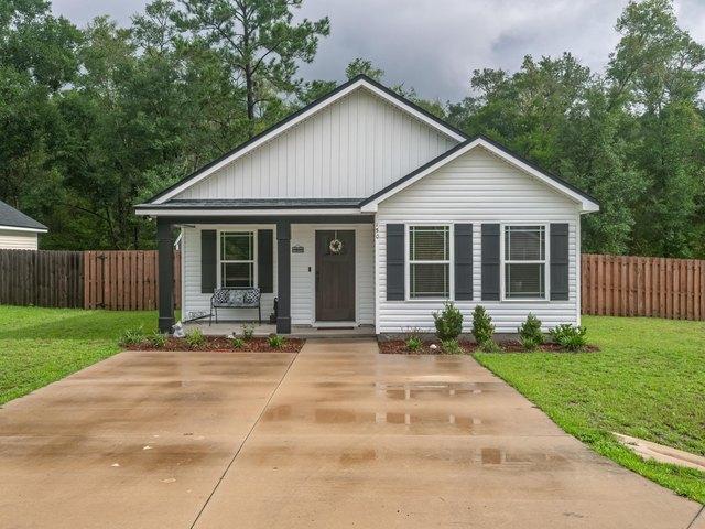 150 John Mills Cir, Sopchoppy, FL 32358