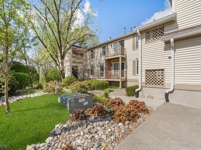 150 Jamestown Rd, Bernards Twp, NJ 07920