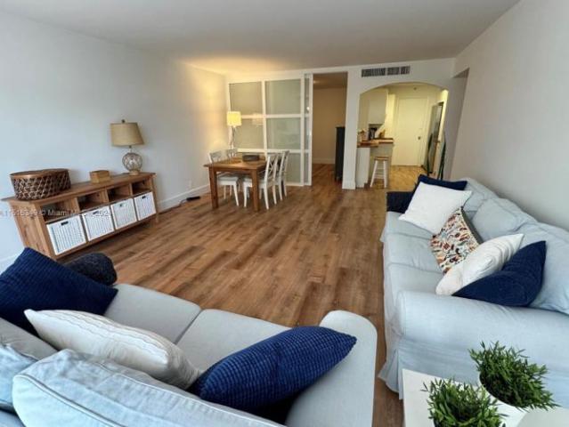 150 Ocean Ln Dr #3G, Key Biscayne, FL 33149