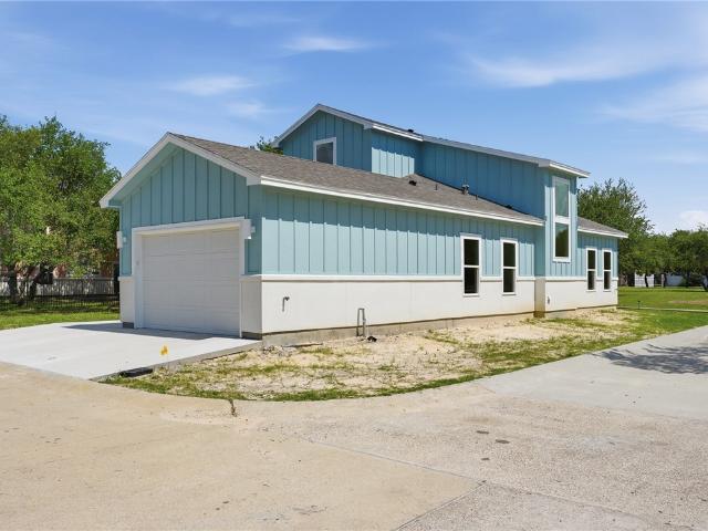 150 Lavaca Circle