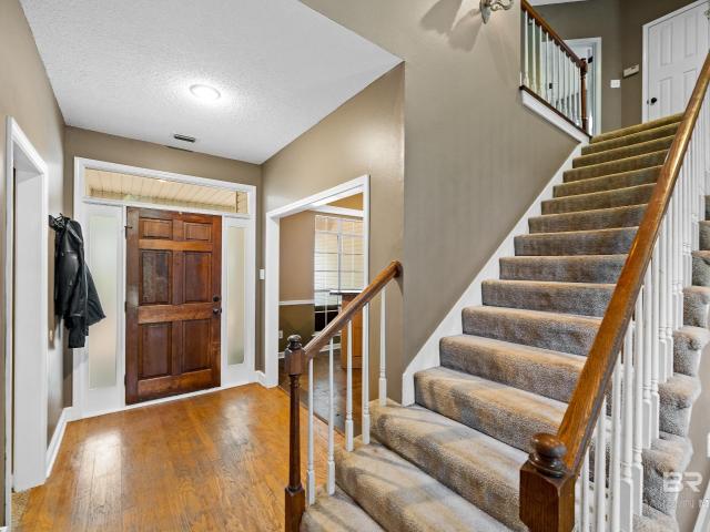 150 Lakeview Loop