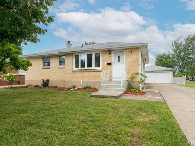 150 Lamson Rd, Tonawanda, NY 14223