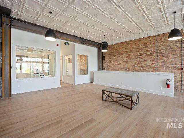 150 Main Ave S 101