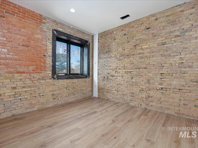 150 Main Ave S 210