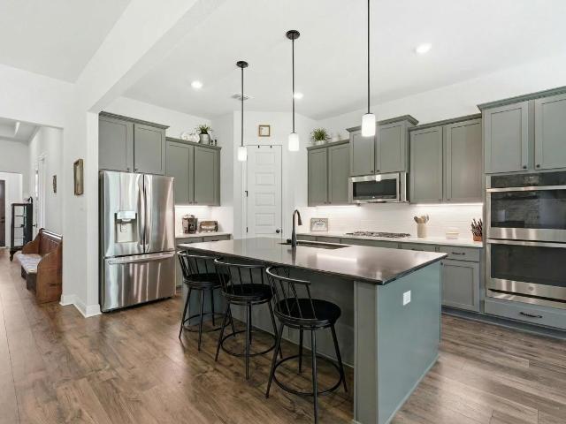 150 McNaughton Dr