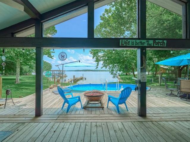 150 N Lakeway Cir, Trinity, TX 75862