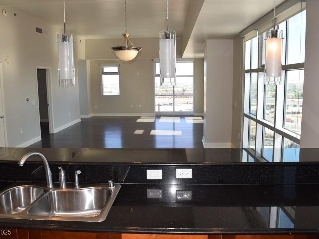 150 N LAS VEGAS Boulevard 1217