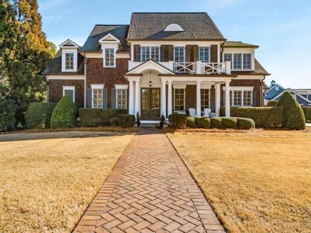 150 Newhaven Dr, Fayetteville, GA 30215