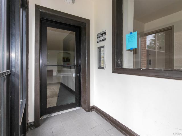 150 S Middle Neck Road 1E