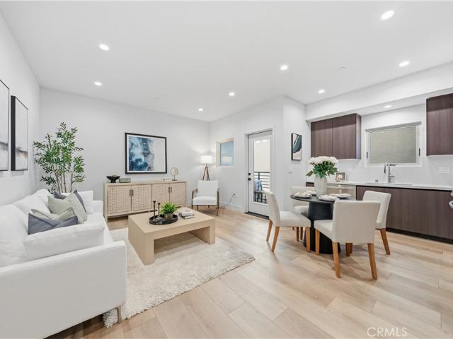 150 S Oak Knoll Ave, Unit 103, Pasadena, CA 91101 | MLS #PF26047 | Compass