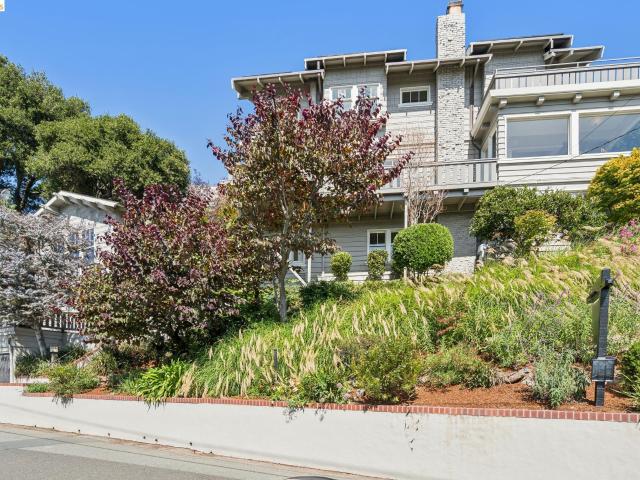 150 Scenic Ave