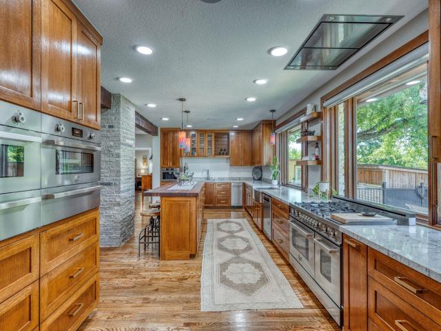 150 Shady Ln