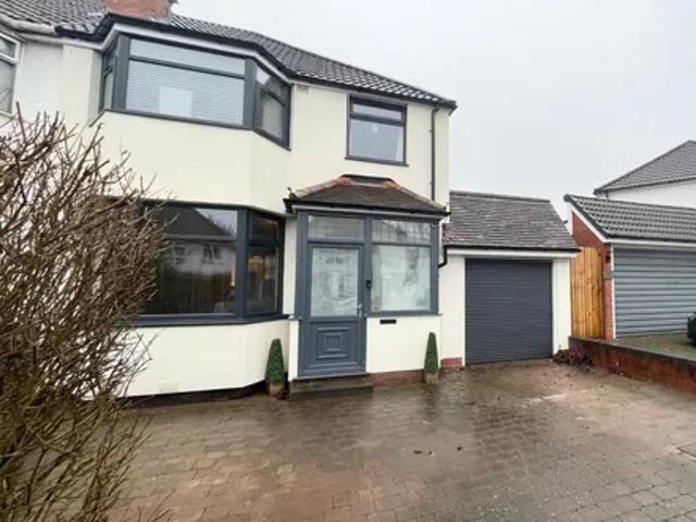 150 Stanway Road, Sharmans Cross, B90 3JH, United Kingdom | 3 bed duplex for rent #117173568 | Rentberry