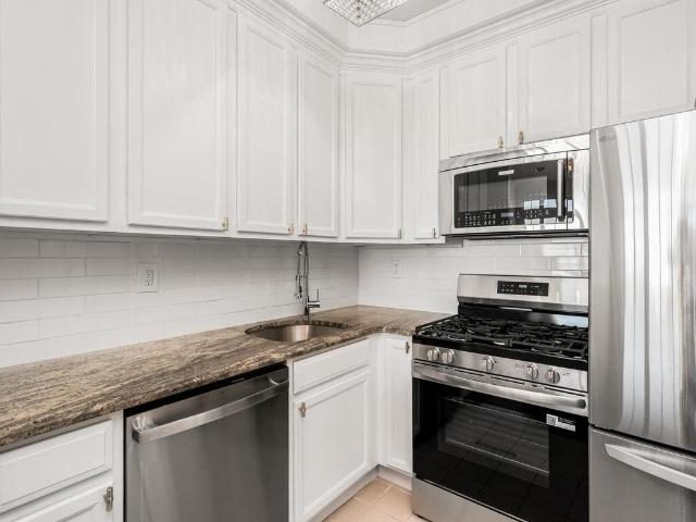 150 SURF Drive 482