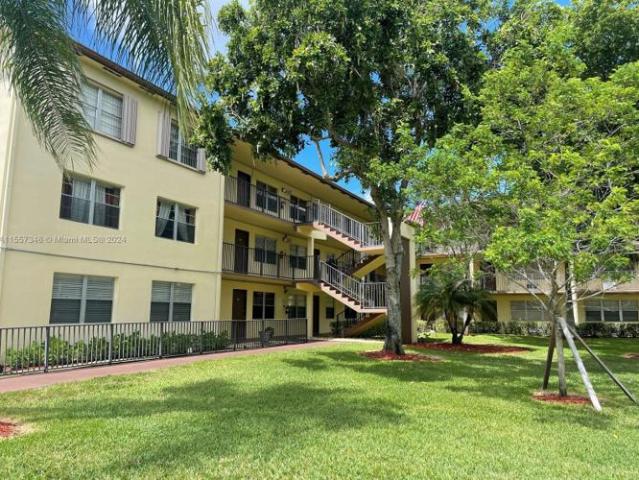 150 SW 134th Way #304R, Pembroke Pines, FL 33027
