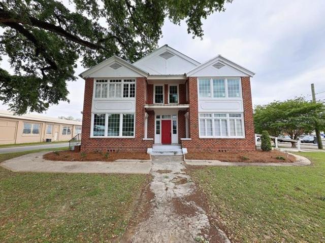 150 SW Church St, Pelham, GA 31779
