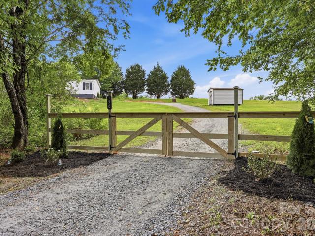 150 Pasture Trail