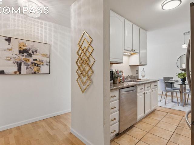 150 Pearl St 106, Oakland, CA