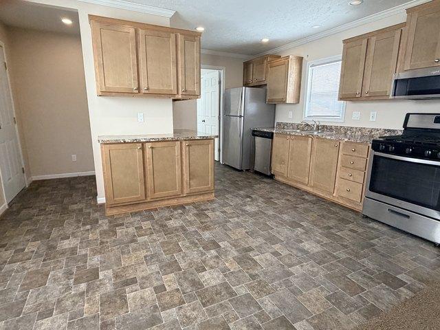 150 Pin Oak Dr, Coopersville, MI 49404