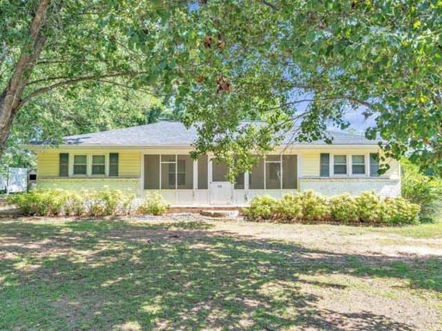 150 Pruitt Dr, Greenville, SC 29607