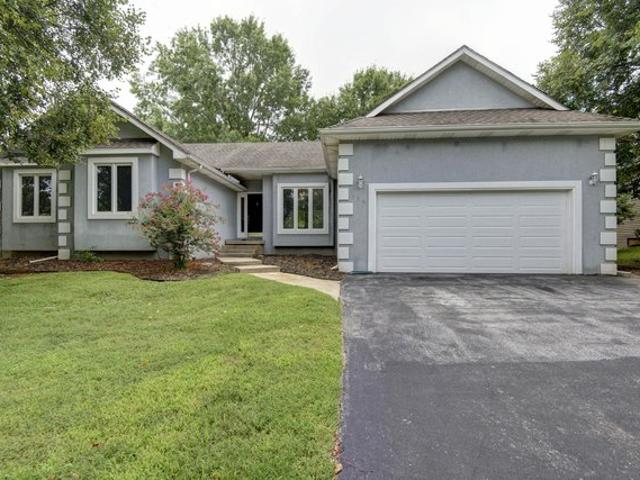 150 Regent Dr, Branson, MO 65616
