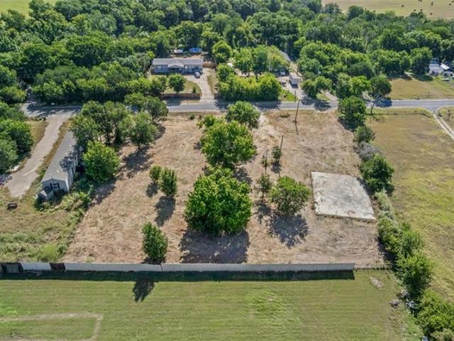 150 River Rd, Liberty Hill, TX 78642