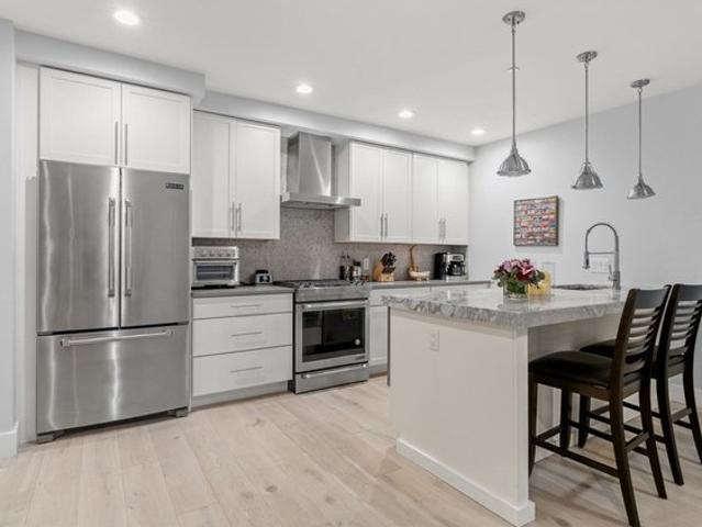150 W Broadway Unit 203, Boston, MA 02127
