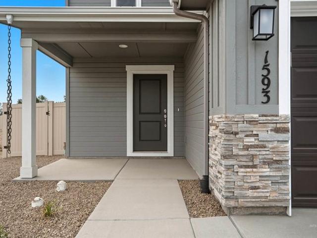 150 W Omphale St, Kuna, ID 83634