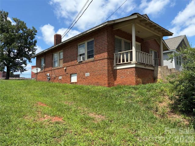 150 Woodlawn Drive