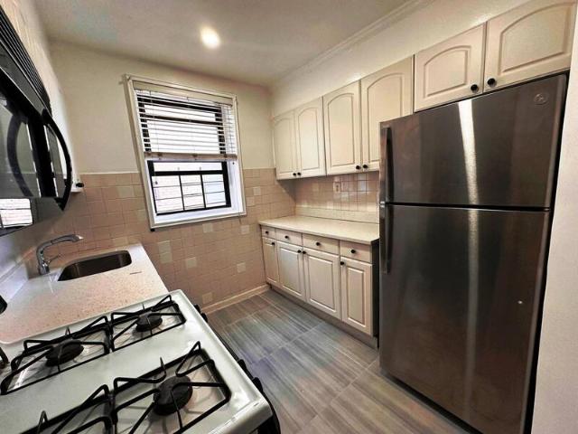 150 West End Ave, #5H, 5HH, Brooklyn, NY 11235