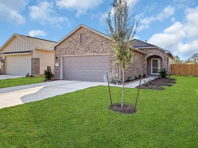 150 Thickets Grove Dr, Dayton, TX 77535