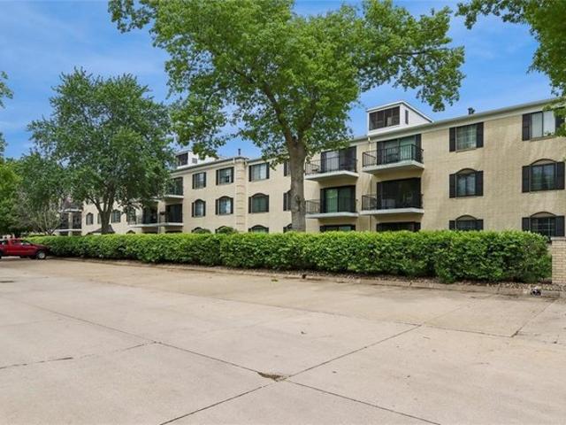 150 Thompson Dr SE Apt 320, Cedar Rapids, IA 52403
