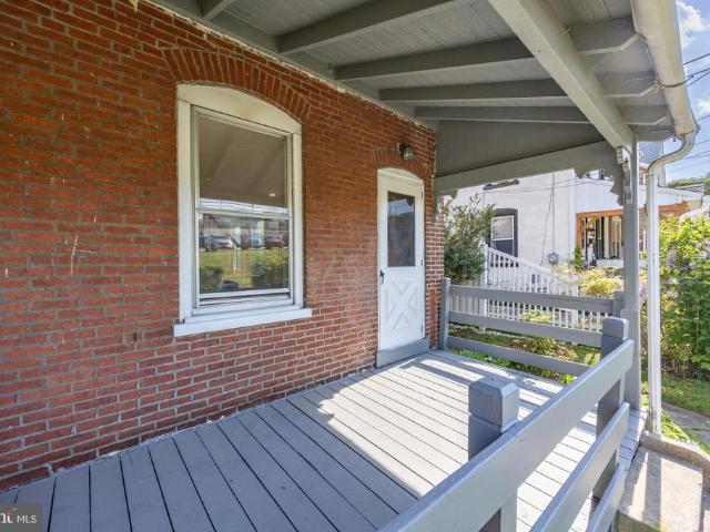 150 Viaduct Avenue