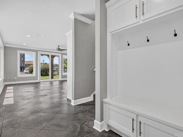 150 Villa Pointe # A
