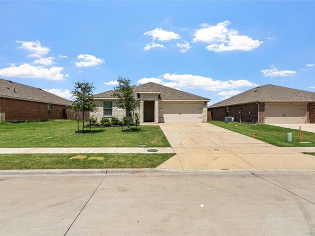 15141 Ace Dr, Dallas, TX 75253