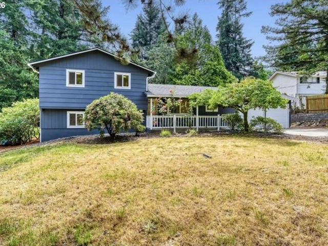 15148 S Burkstrom Rd, Oregon City, OR 97045