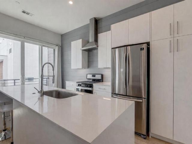 1514 N Washington # 105