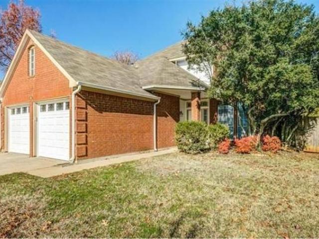 1514 Dublin Cir, 3 beds, 2 full baths