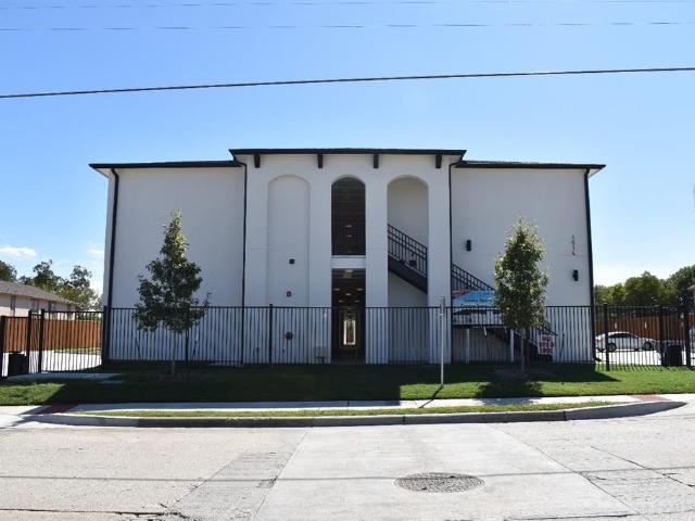 1514 E 15th Street # 21