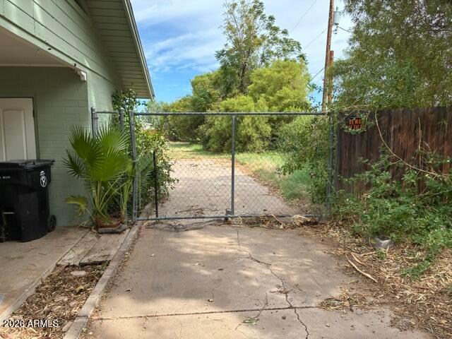 1514 E DANA Avenue