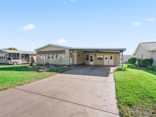 1514 Hillcrest Dr, Lady Lake, FL 32159 | MLS #G5111