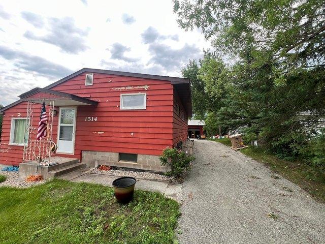 1514 Jefferson St S, Wadena, MN 56482