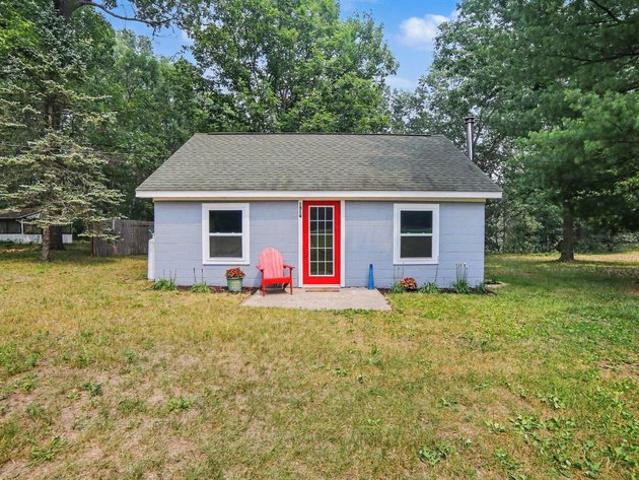 1514 S Walhalla Rd, Branch, MI 49402